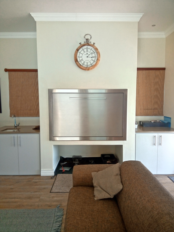 Professional Built-in Braai with slide-in door installed